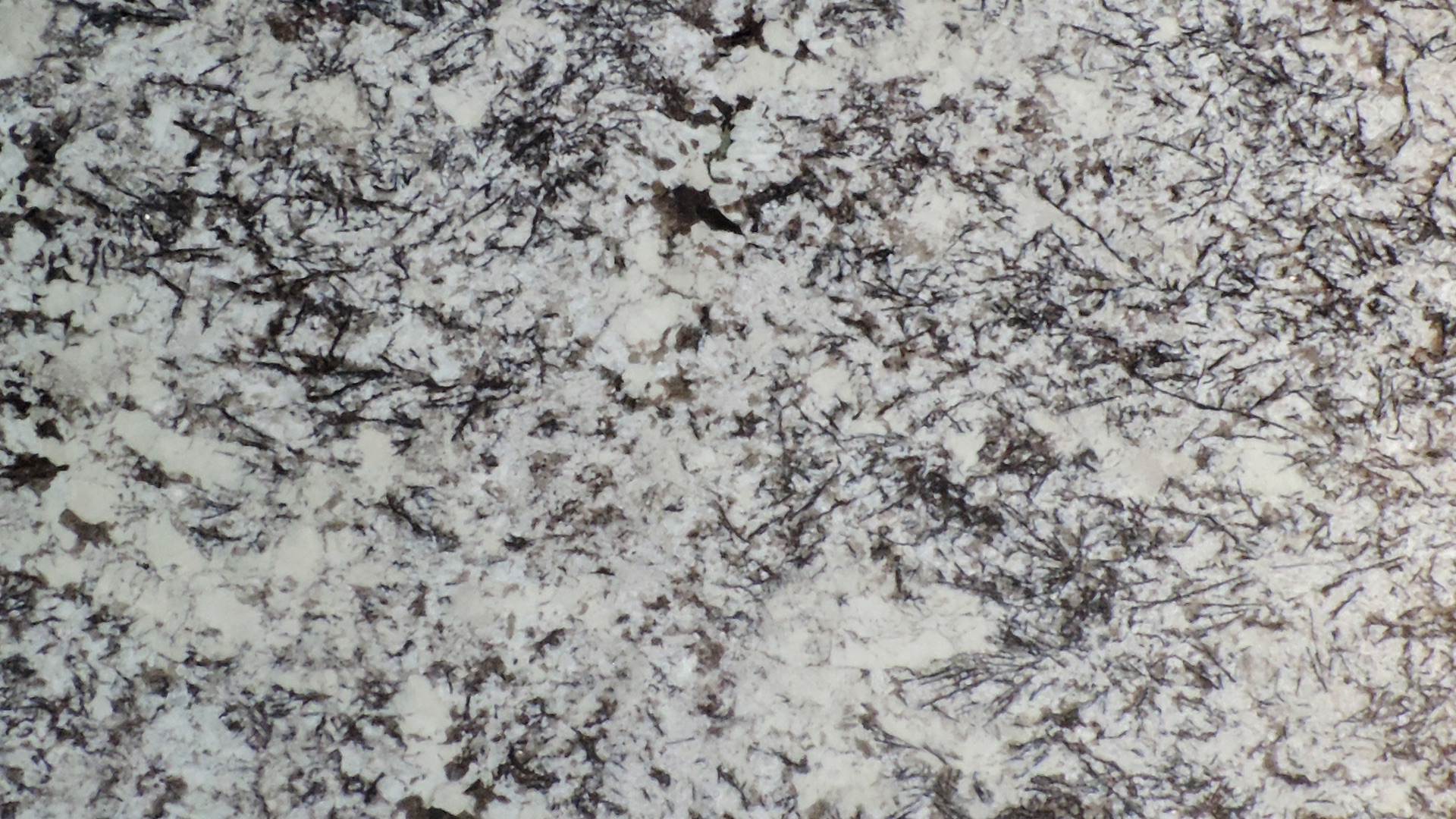 FELDSPATO – Riva Stones